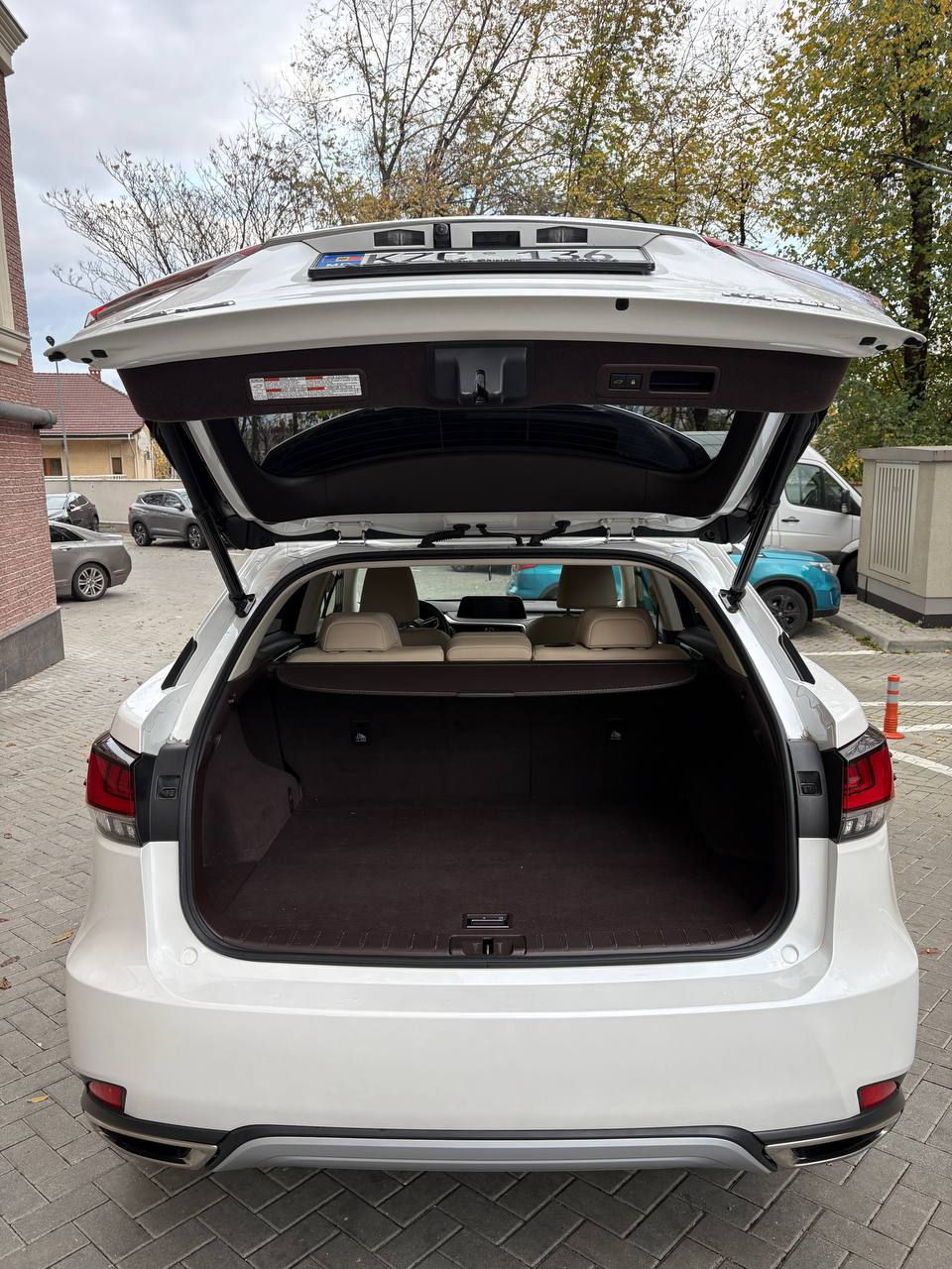 Lexus RX Series an. 2020 cu rulaj 54000 km, Benzină, 36900