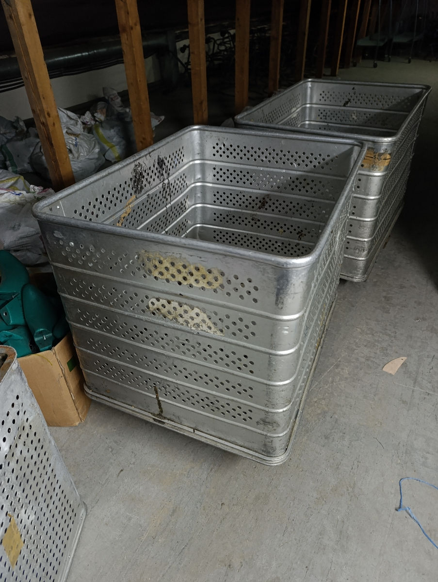 Containere