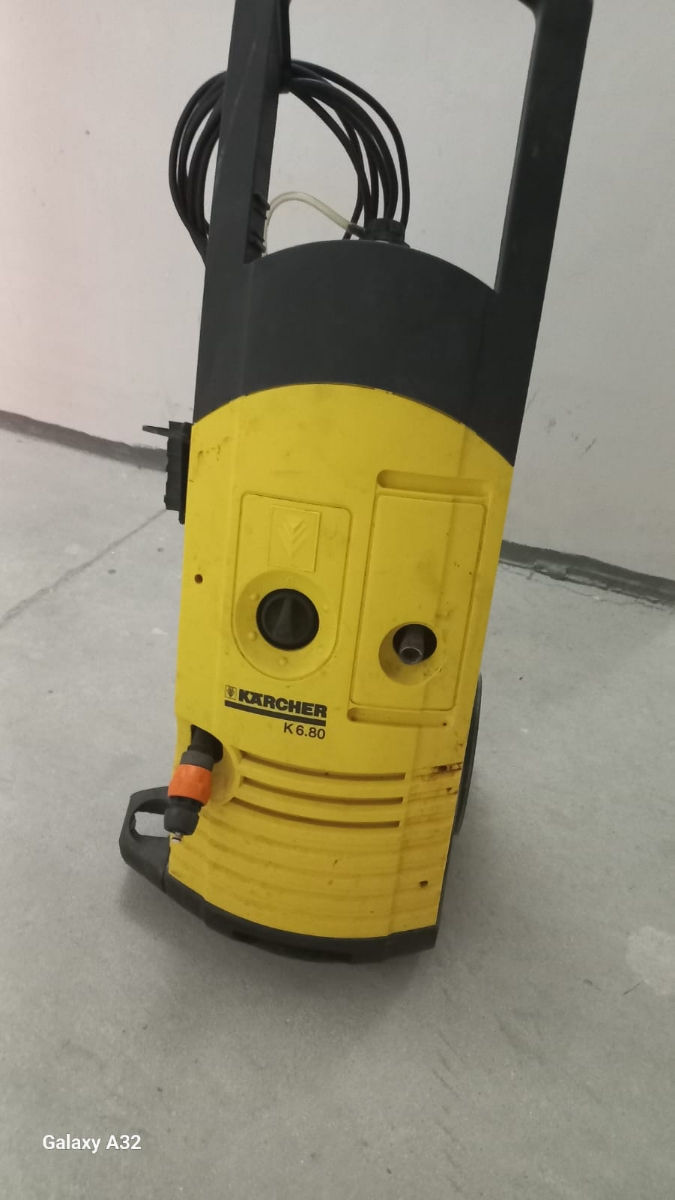 Se vinde karker. K680