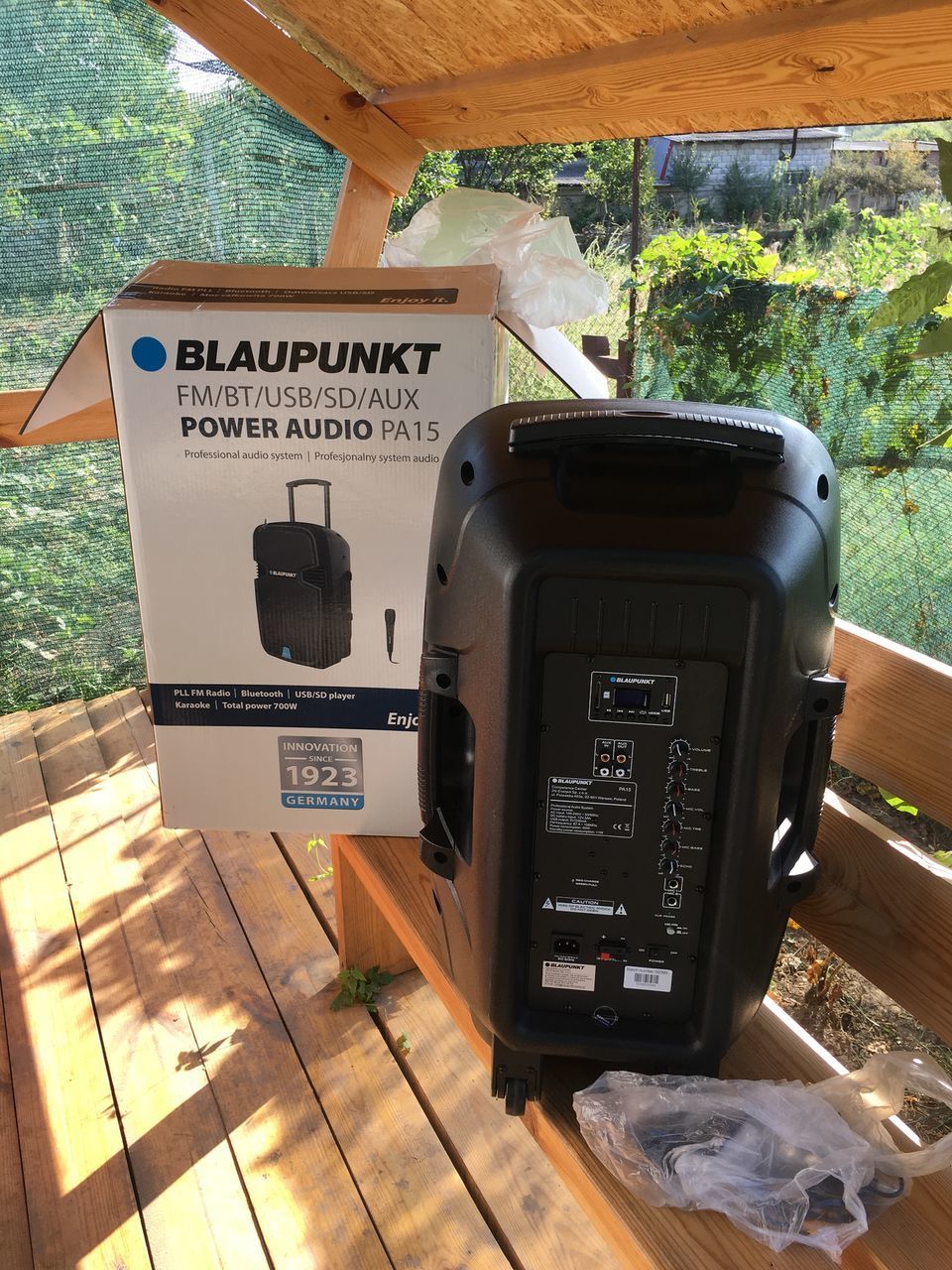 Boxa cu acumulator ,,Blaupunk,, Flashca ,Aux , bluetooth ,Mp3, usb ...