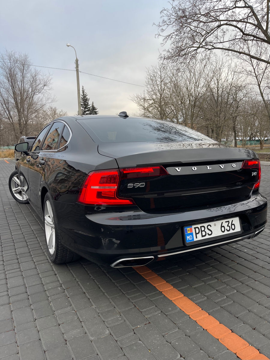 Volvo S90