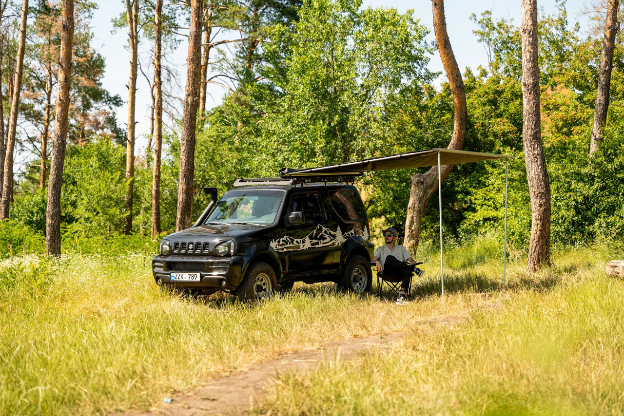 Marchiza/Cort pentru călătorii cu automobilul