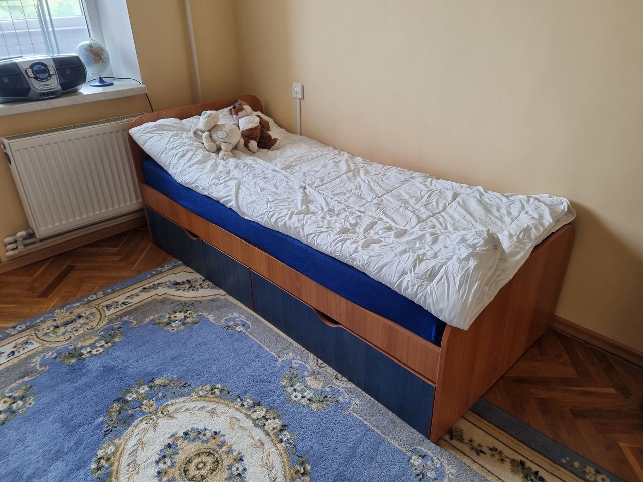 Mobila camera copil dulap + pat 3500 lei