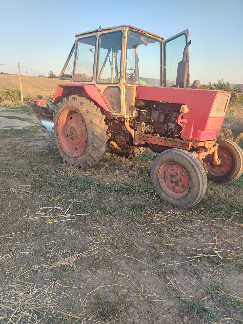 Se vinde tractor
