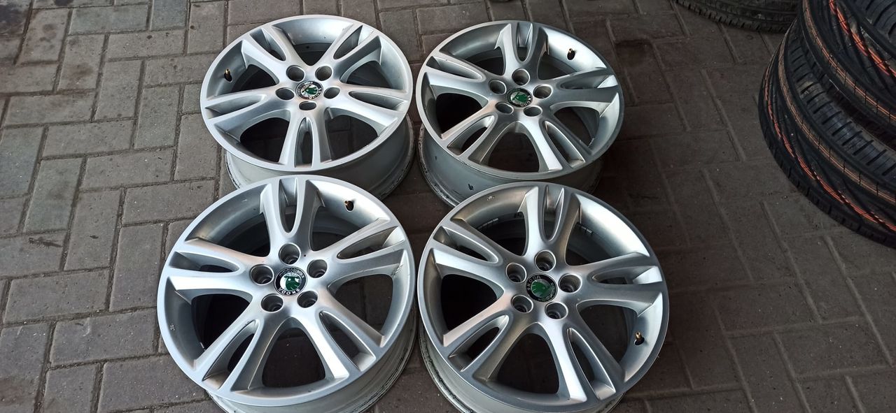 R16 5x100