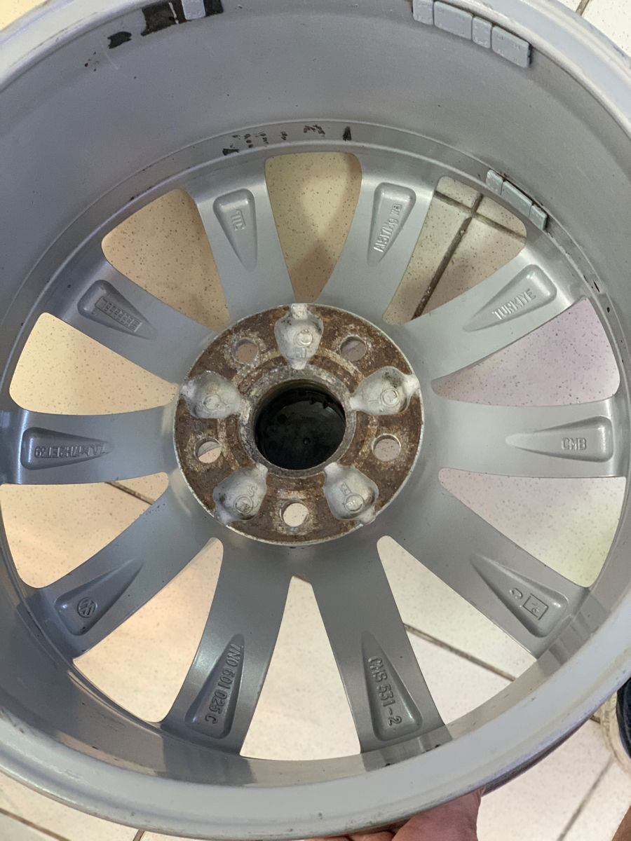 Vând set jante R17, dimensiuni 7J, ET 39, prindere 5x112 – ideale ...