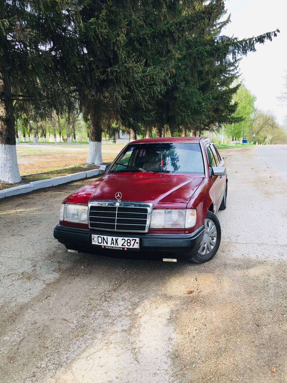 Mercedes Series (W124)