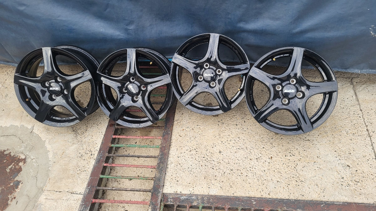 4x100 R15. VW. Dacia Renault. Lada. Tayota. SI altele