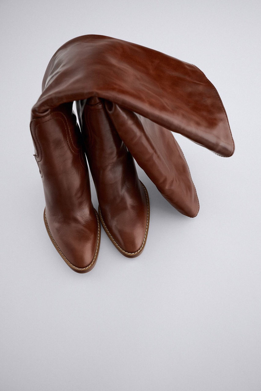 Новые кожаные сапоги Zara 40p