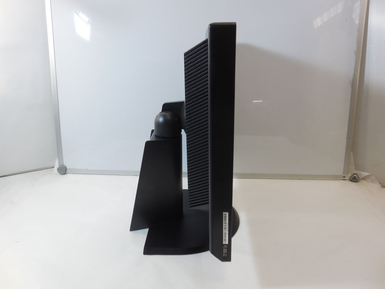 Lenovo ThinkVision L201p 20.1-inch 4:3 LCD Monitor