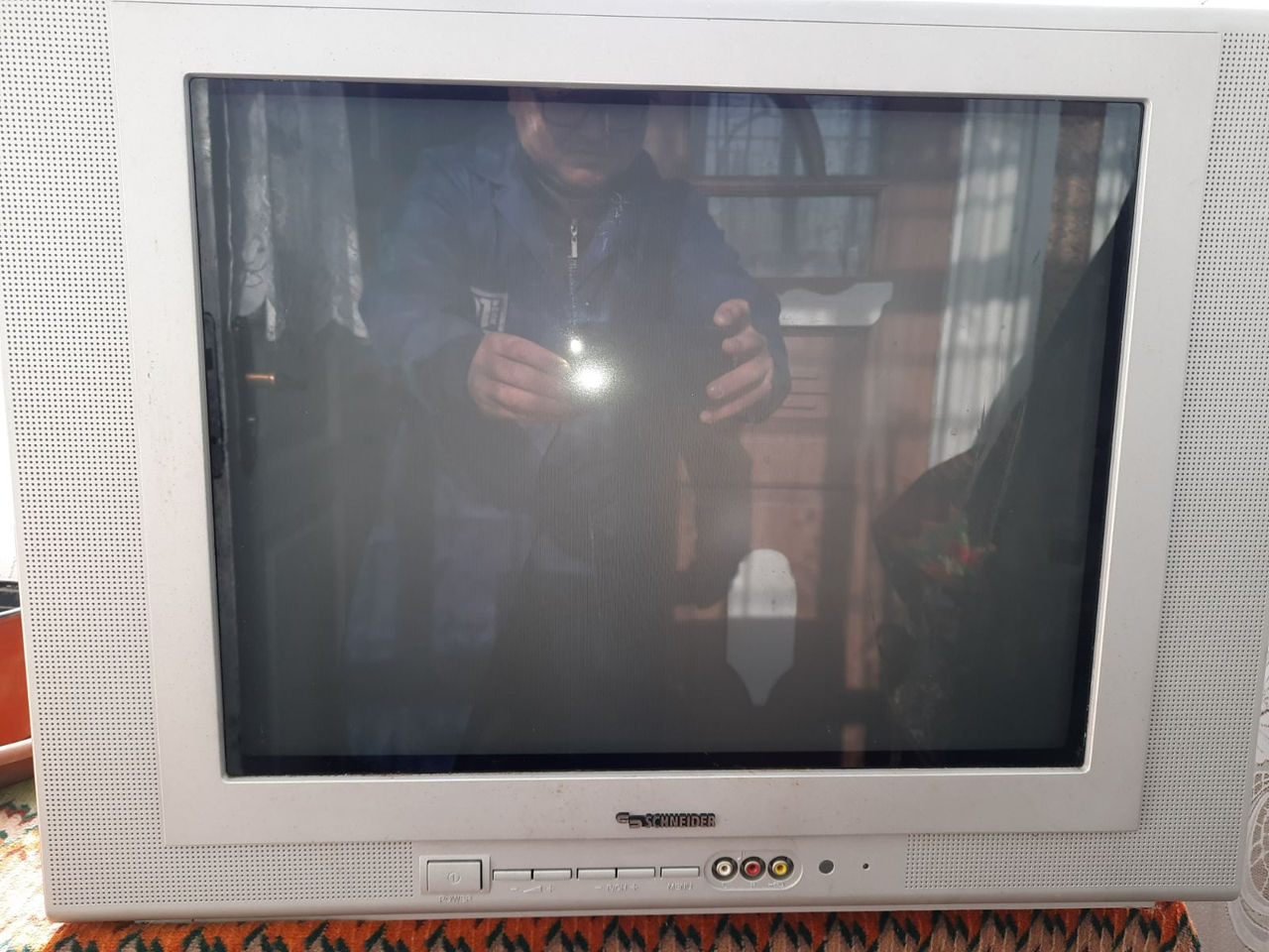 Televizor-телевизор