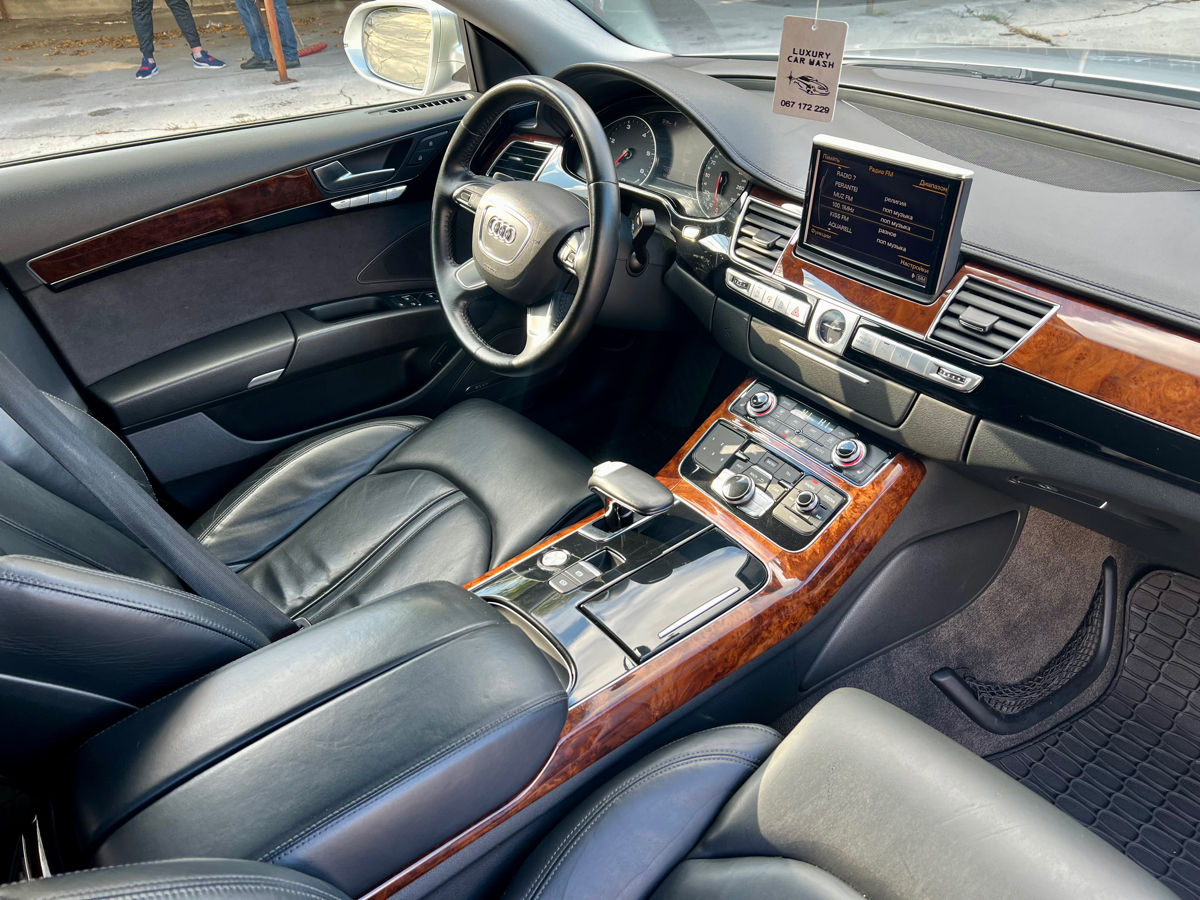 Audi A8 an. 2012 cu rulaj 20000 km, Diesel, 22000