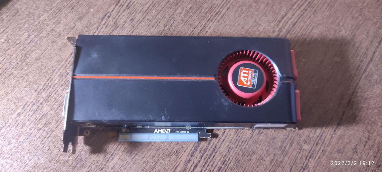 Производительная видеокарта AMD RADEON HD 5850!