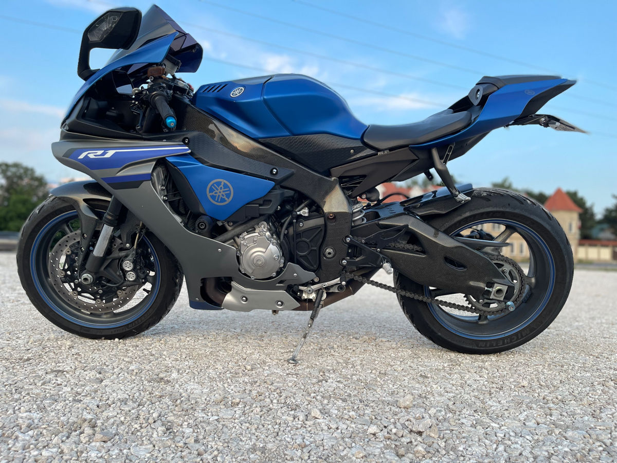 Yamaha YZF R1000 200hp rn32