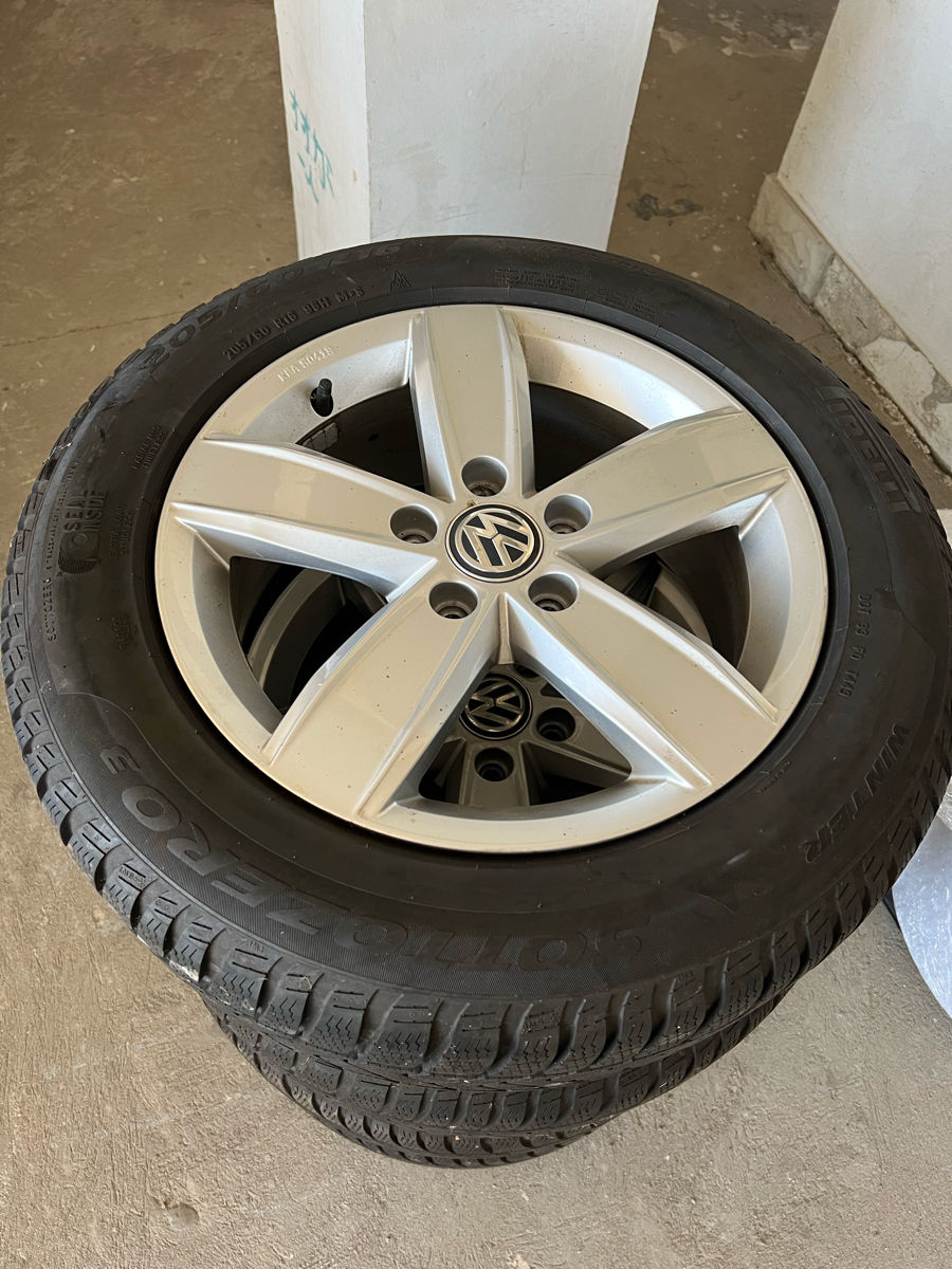Se vind jante cu anvelope 205/60 R17 VW, Skoda, Audi