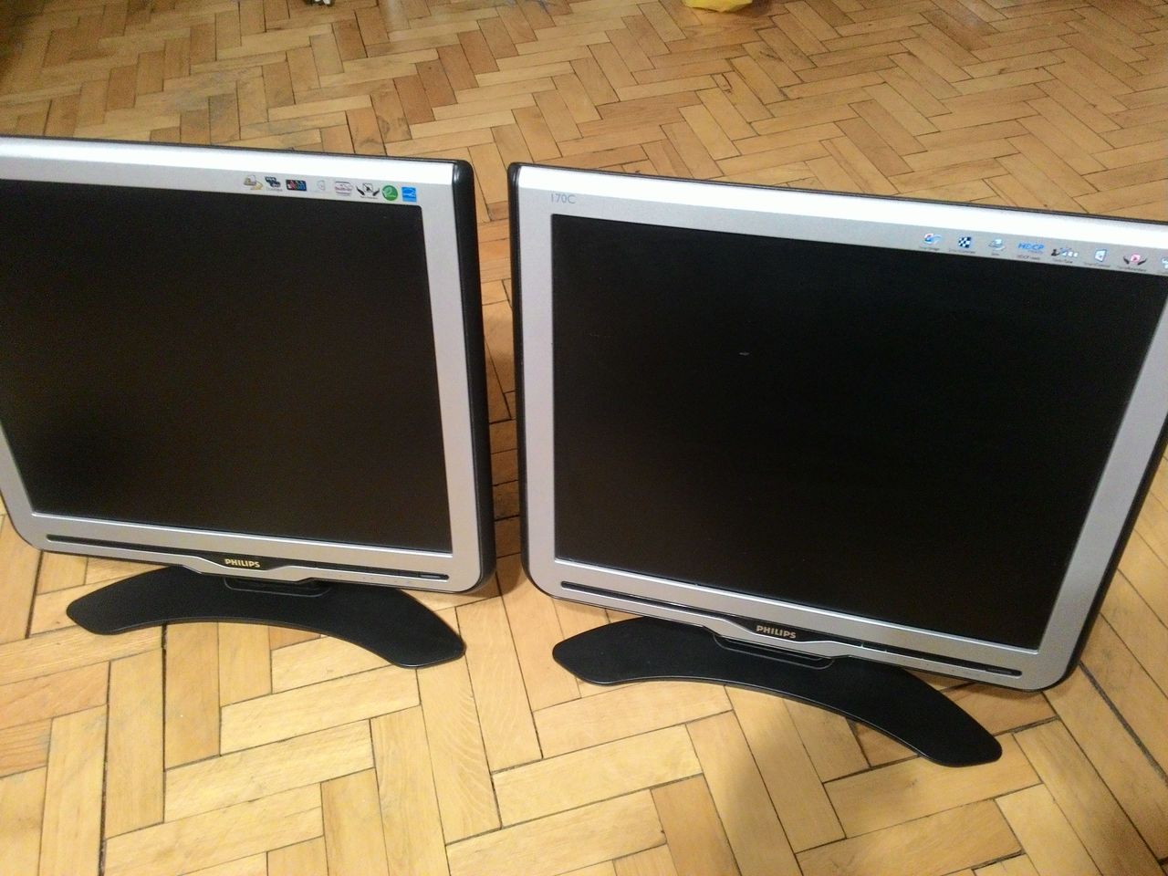 Philips 170C - 300 lei