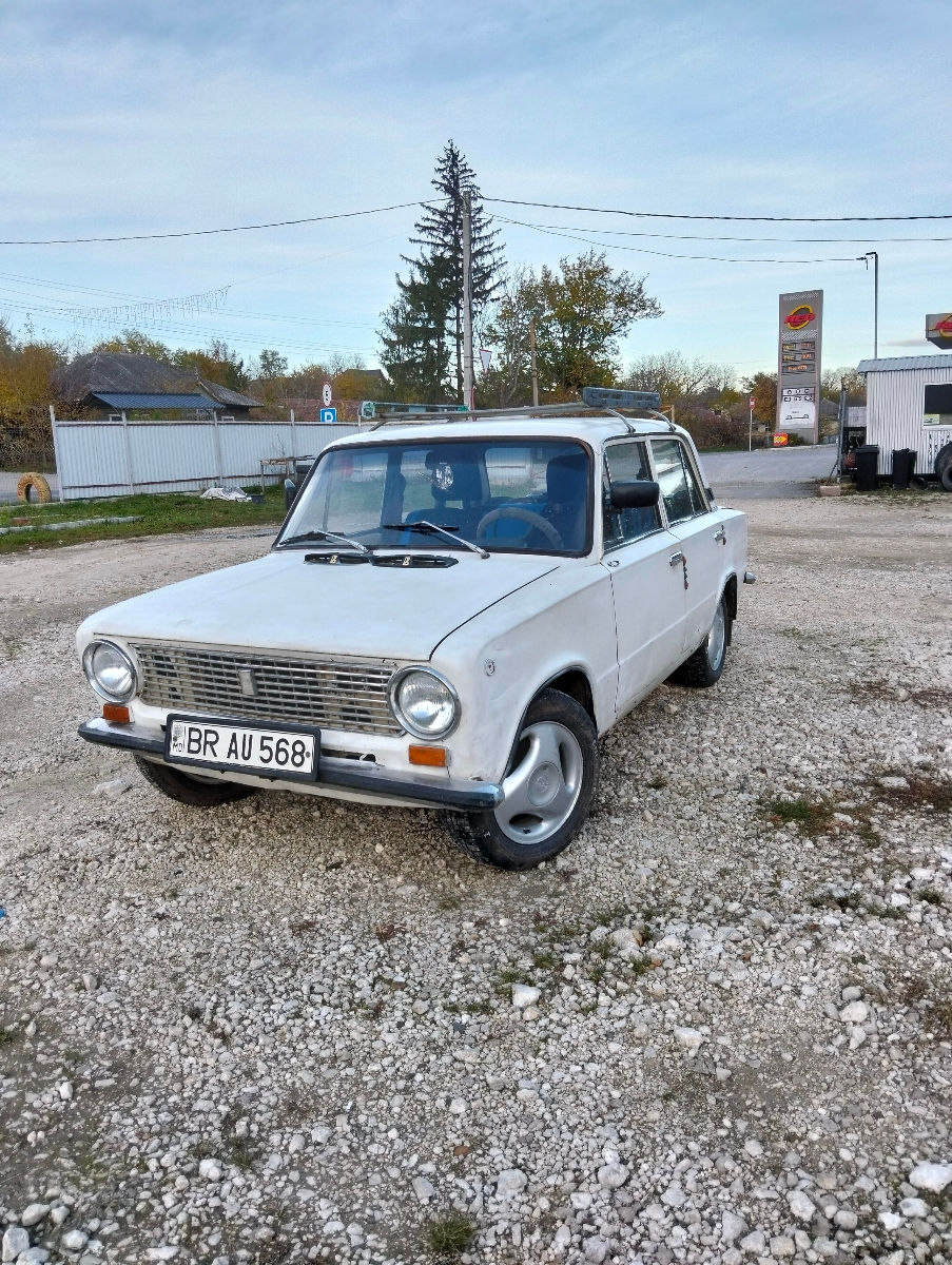 Lada / ВАЗ 2113 1990 г. с пробегом 10000 км, Бензин, 1000