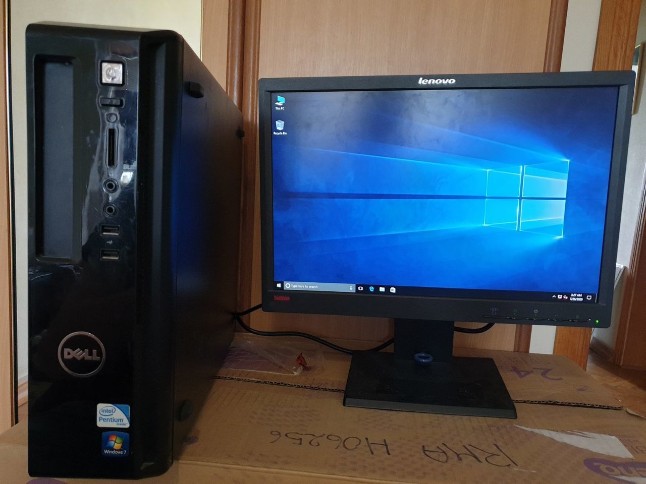 Compiuter Dell cu monitor Lenovo 19 inch/ i3 cpu/ 8gb ram ddr3 /500gb hdd