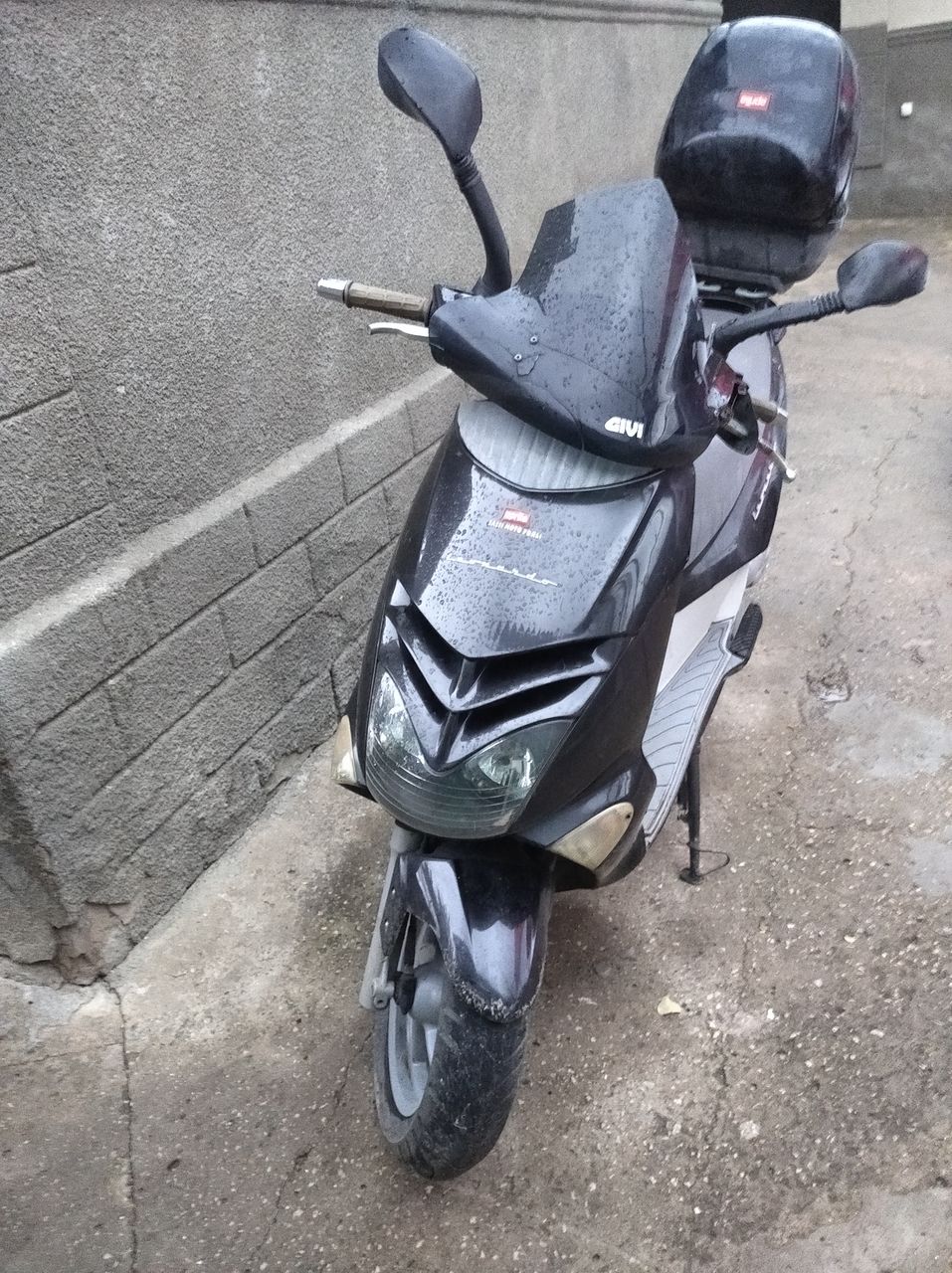 Aprilia Leonardo