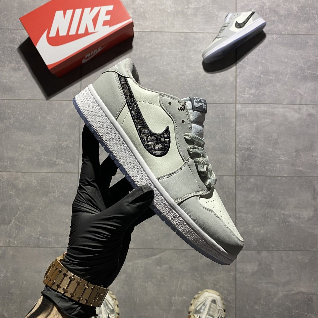 Nike Air Jordan 1 Retro Low x Dior Unisex