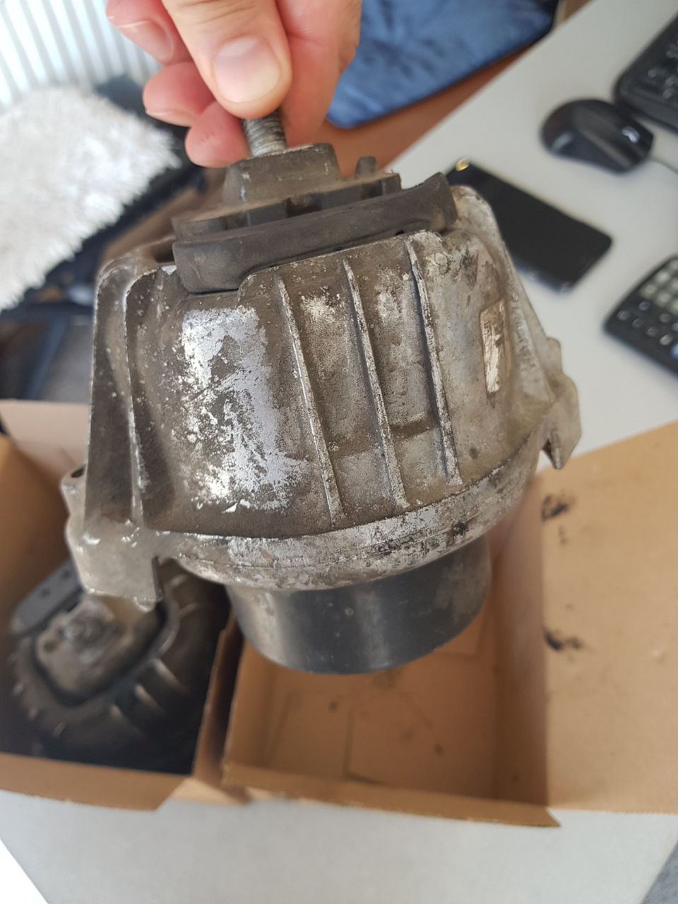 22116773742 BMW подушка двигателя левая/правая/ 22116773742 - Suport ...