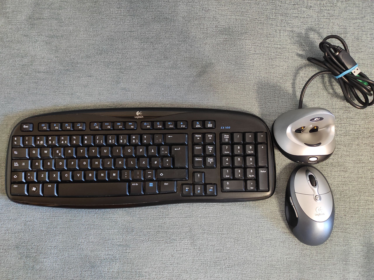 комплекты Wi-fi Keyboard & Mouse б/у - 350-400 лей.