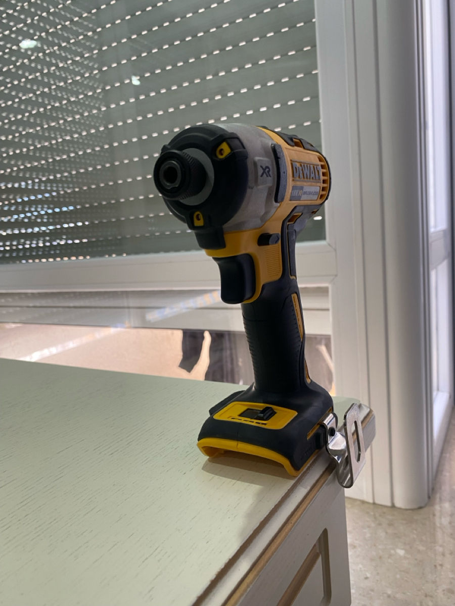 DeWalt DCF887