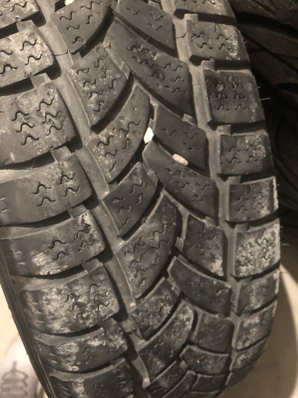 Vînd 4 Roți R16 205/65 C. Vredestein!