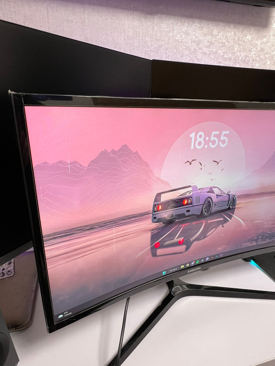 Samsung C27F398FWU - 1920x1080 27" Curved 60Hz Monitor