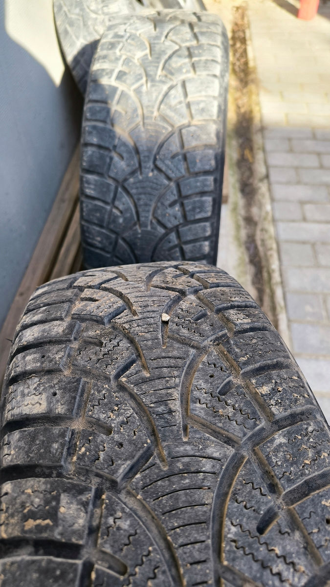 Jante cu cauciucuri de iarna RAV4