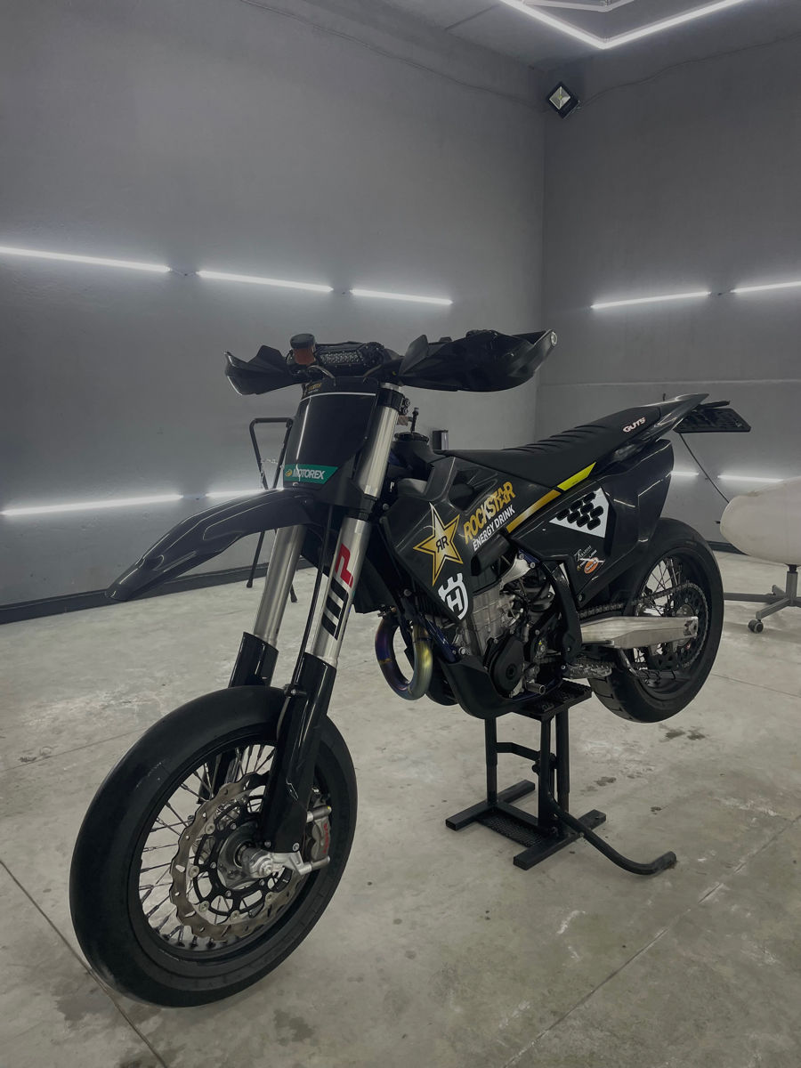 Husqvarna FS450 an. 2023 cu rulaj 9 km, 9600