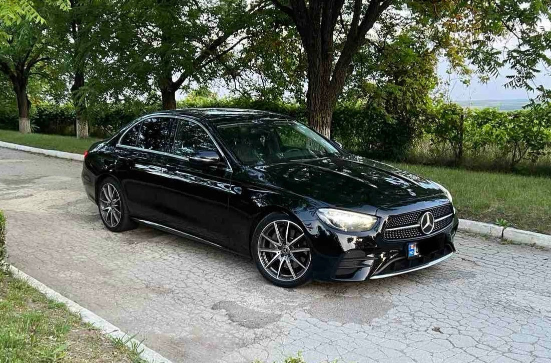 Mercedes E-Class an. 2021 cu rulaj 142000 km, Diesel, 32000