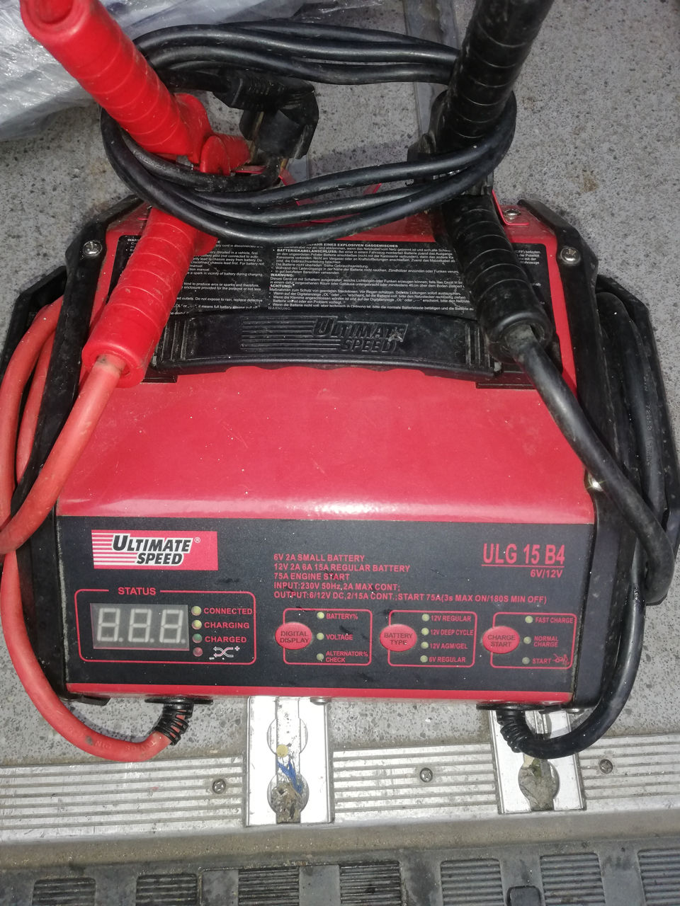 Зарядное устройство Ultimate Speed ULG 15 B4