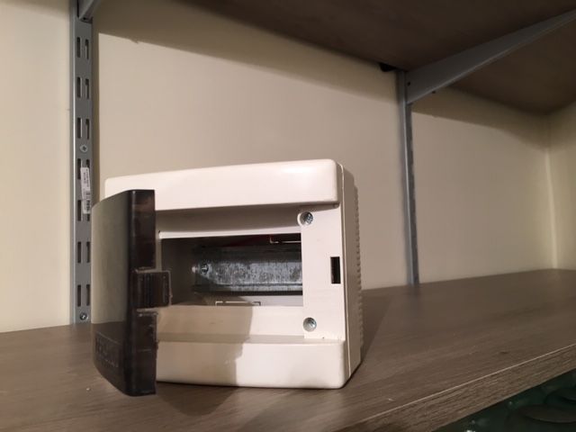 Panou electric plastic pu sigurante( automate) nou