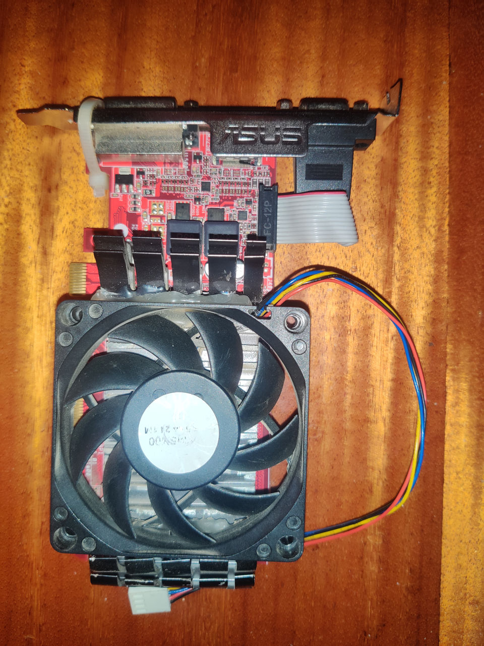 Asus r7 240