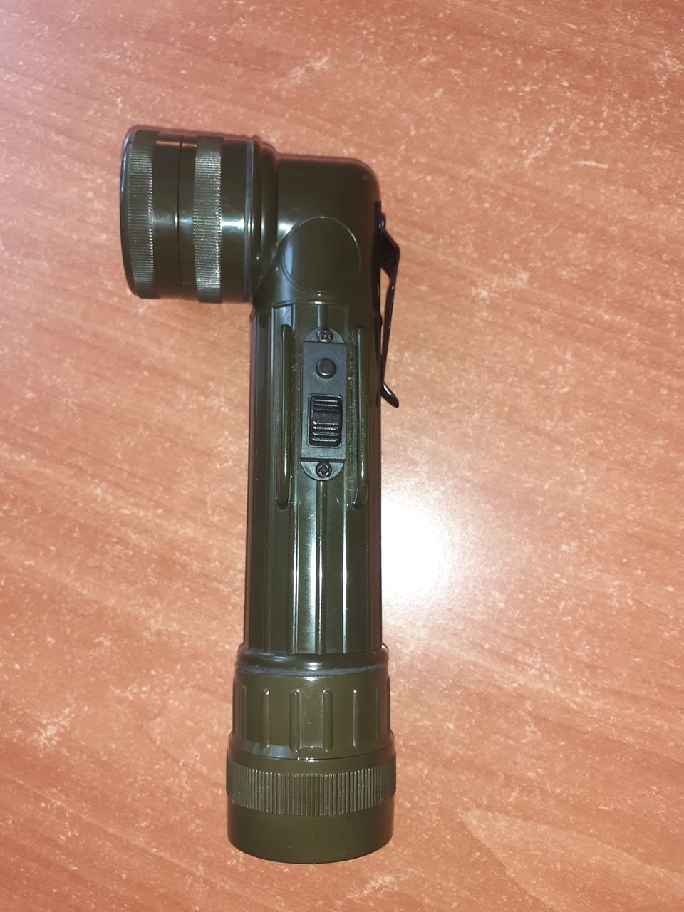 Фонарик TL-122