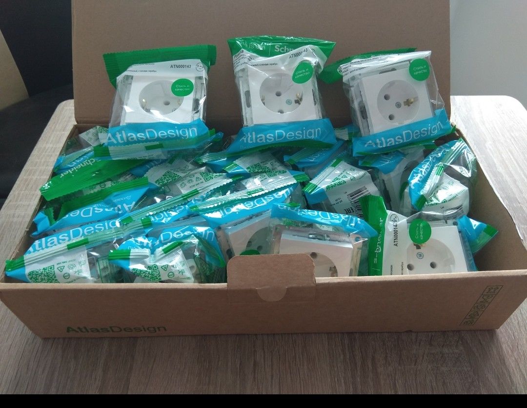 Prize si intrerupatoare Schneider electric (Atlas Design) / Pозетки и ...