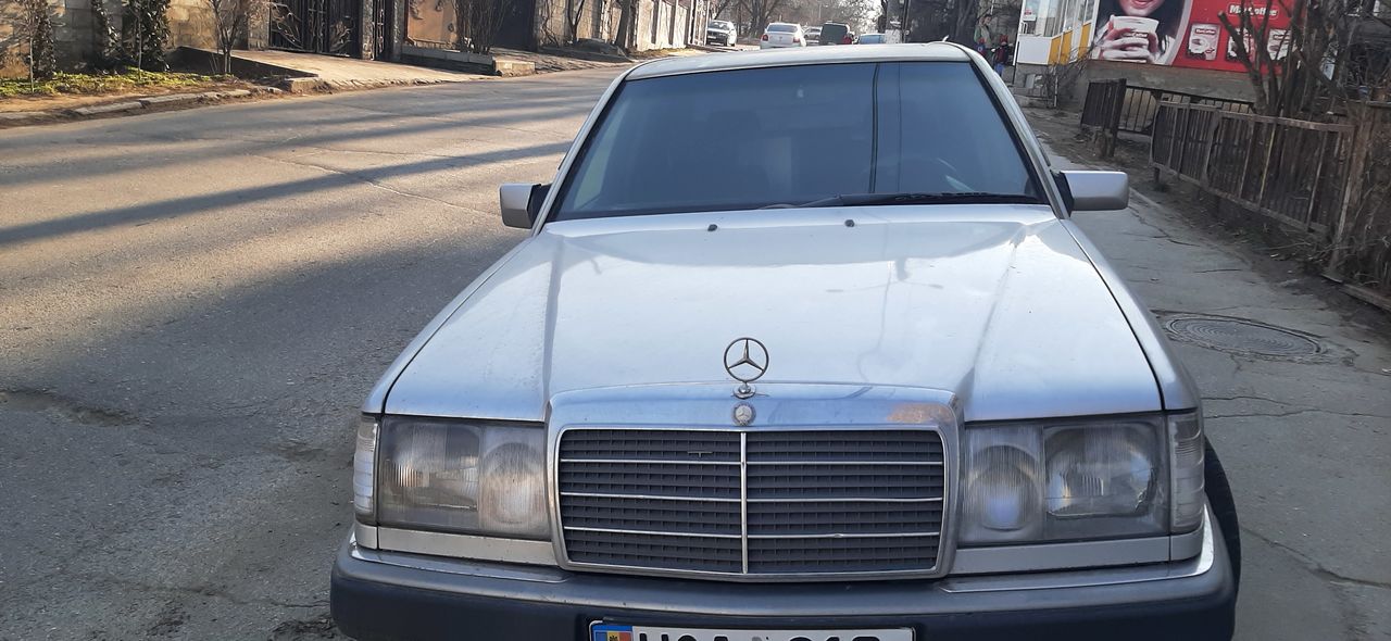 Mercedes Series (W124)