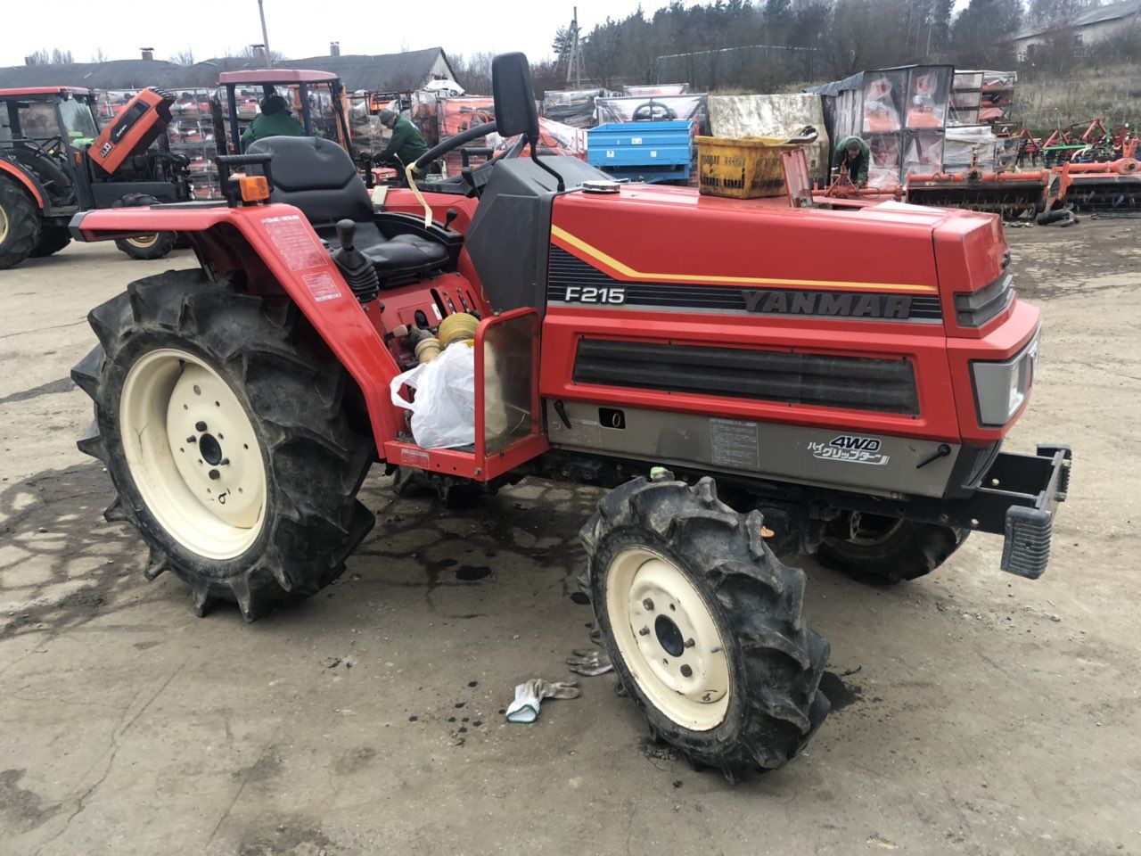 Tractor Yanmar F215 cu freza de sol