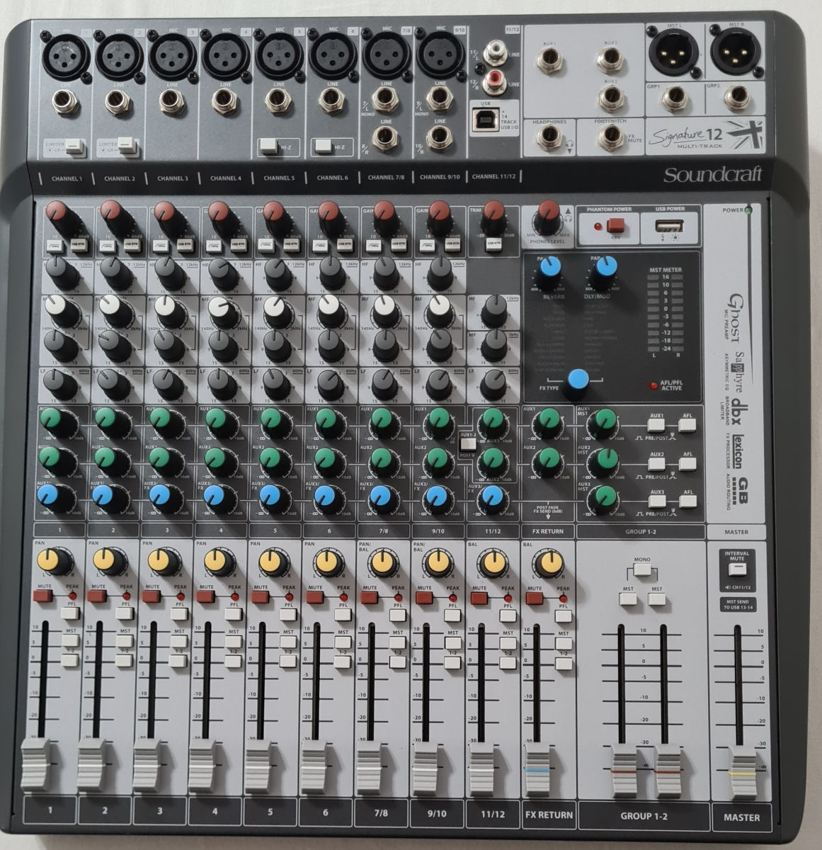 Soundcraft Signature 12