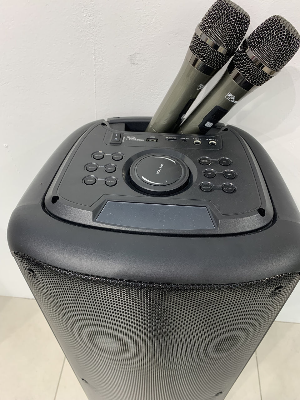 Vand boxa mare calitativa!!!