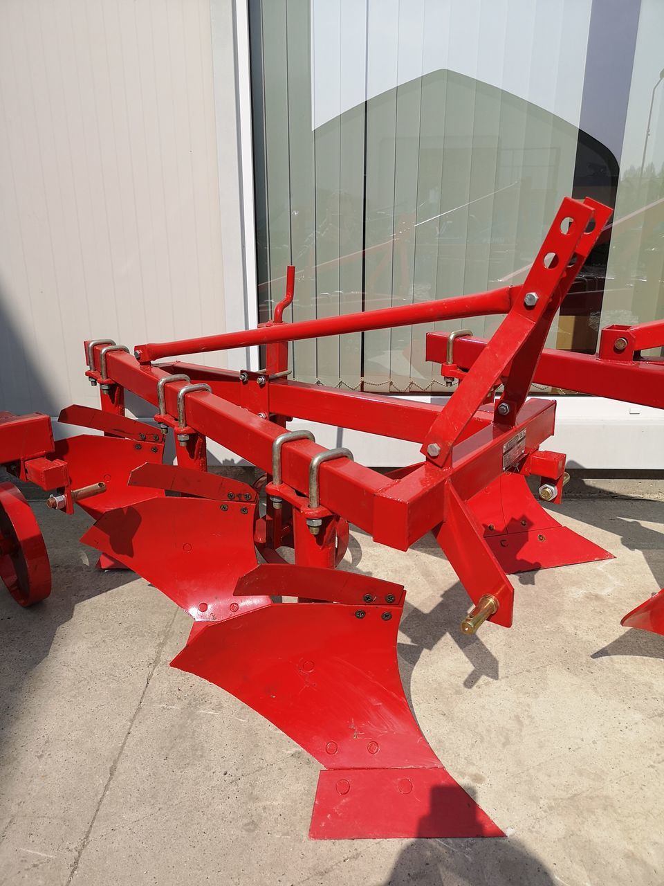 Pluguri minitractoare 2-20 3-20 3-25