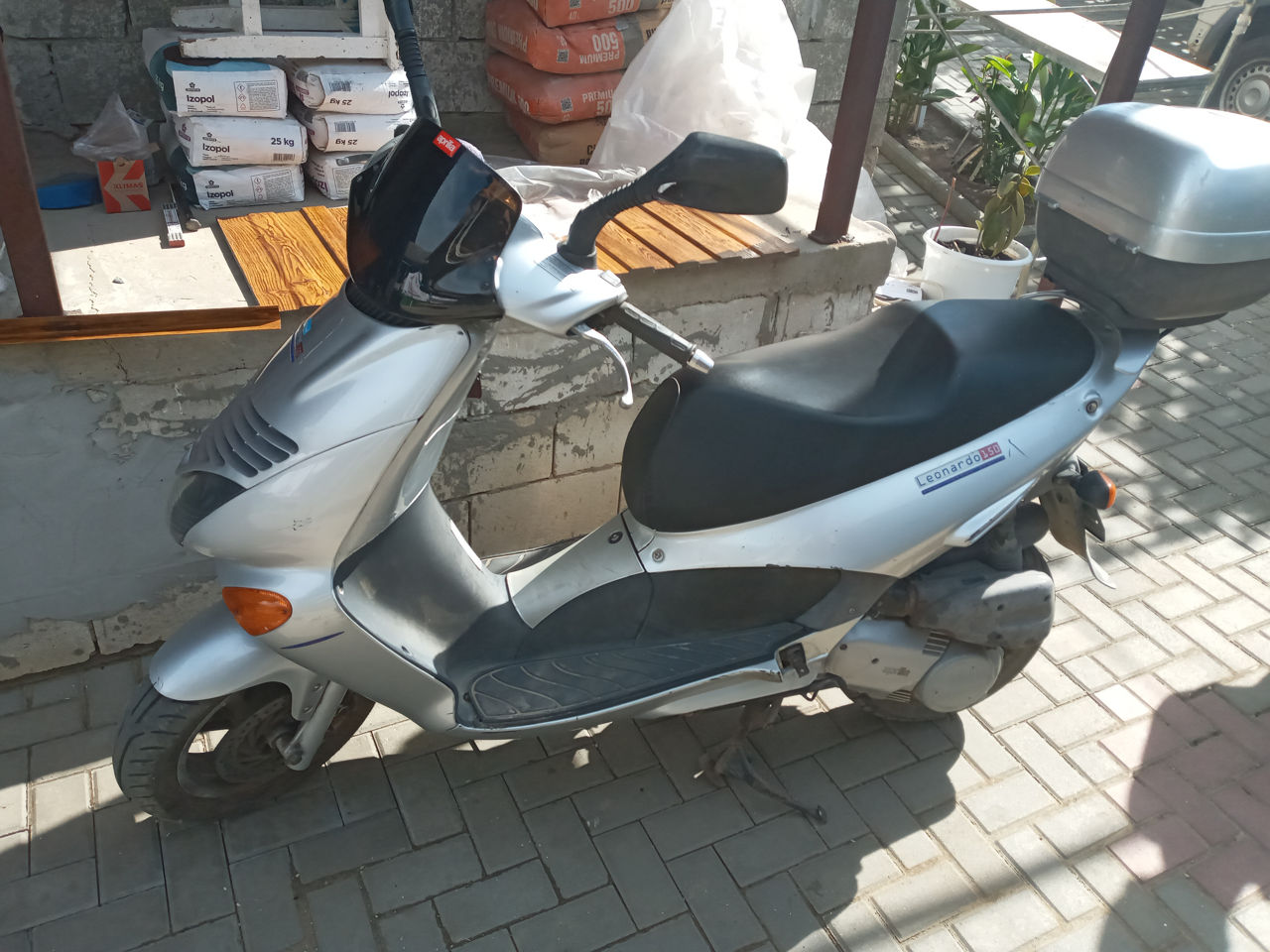 Aprilia Leonardo
