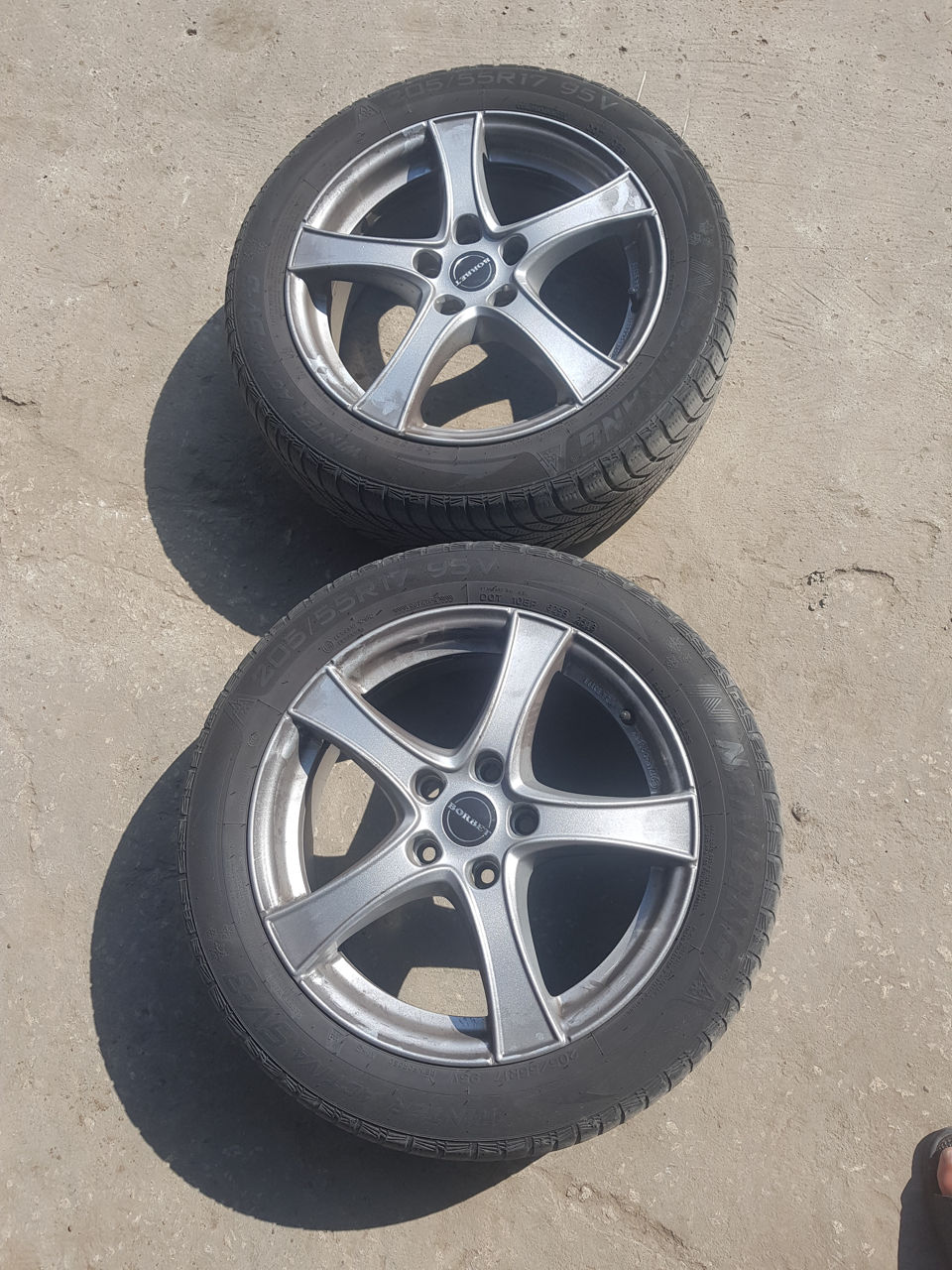 Vind 2 jante r 17 5x114.3
