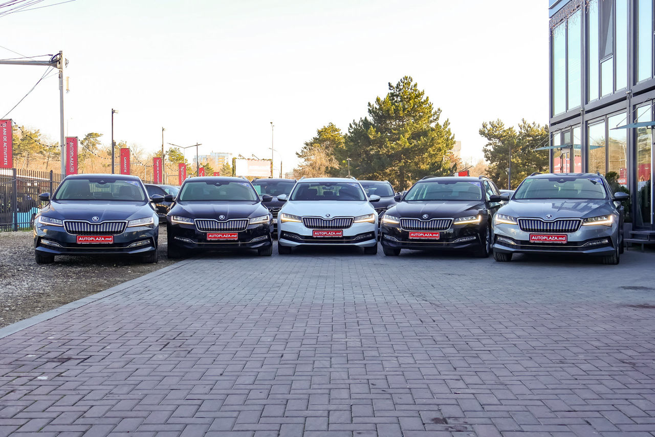 Skoda Superb an. 2021 cu rulaj 1 km, Plug-in Hybrid (benzină), 16450