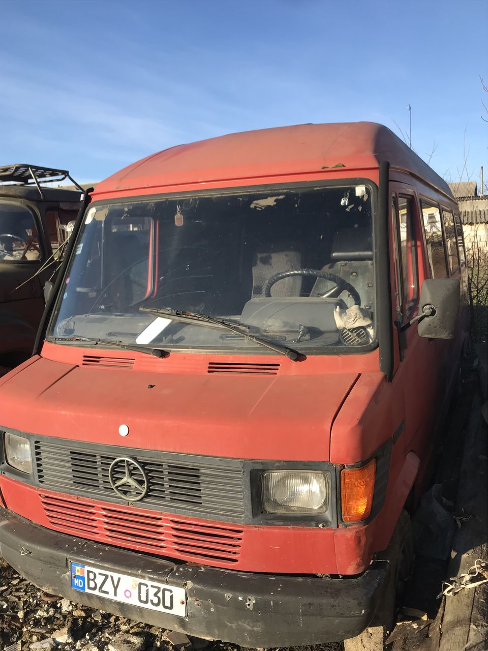 Mercedes 310