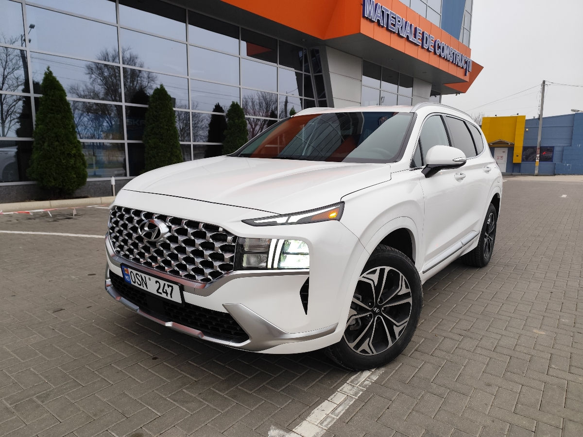 Hyundai Santa FE an. 2022 cu rulaj 26000 km, Plug-in Hybrid (benzină ...