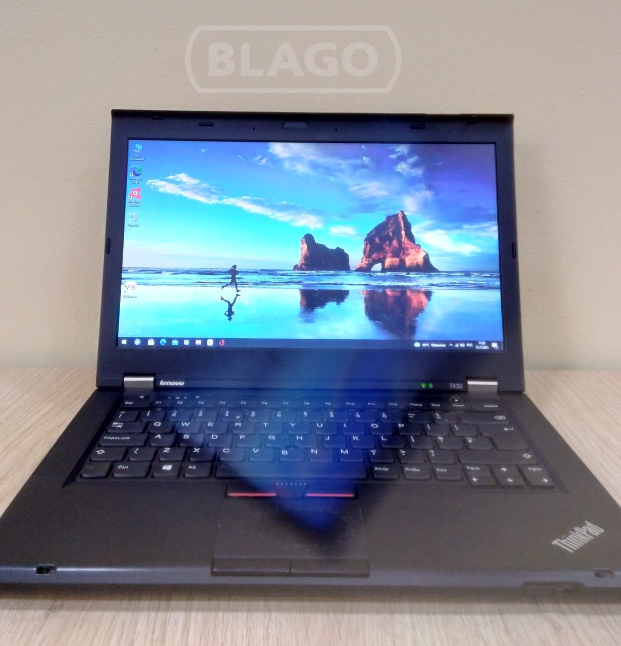 Intel(R) Core(TM)i5 - 3320M,CPU 2.6Ghz. Ram 8 Gb. Intel (R ) HD ...