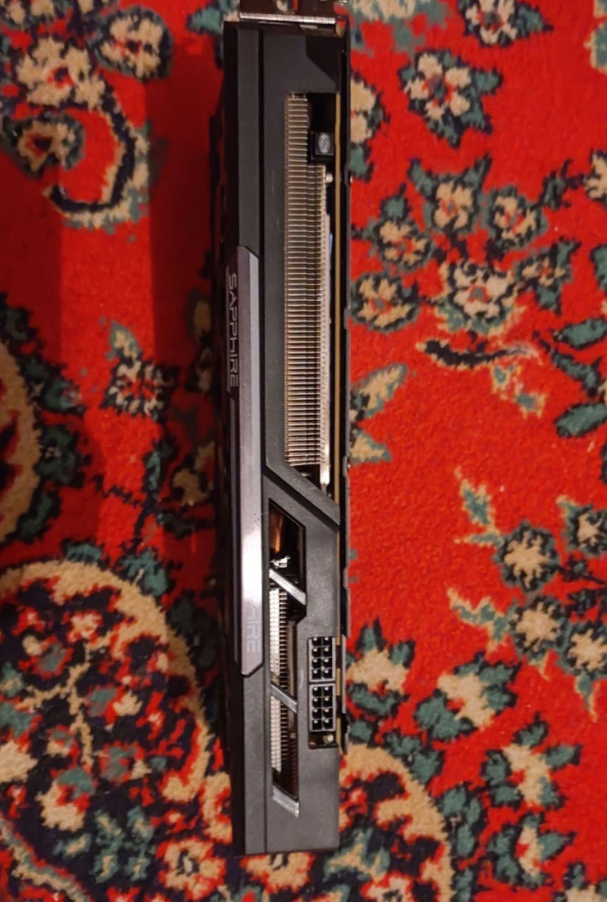 Продаю sapphire radeon r9 390