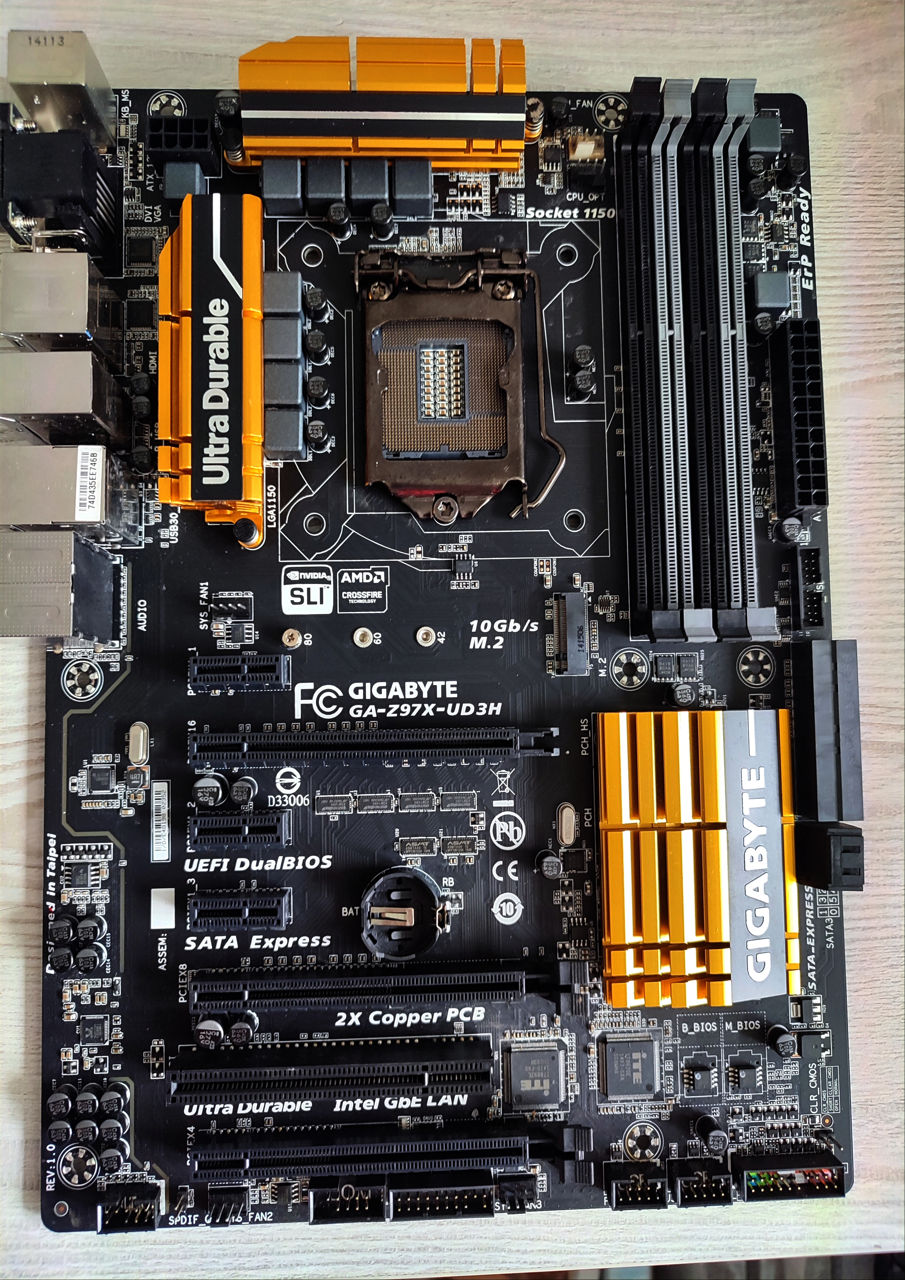 Socket Intel LGA1150 / Gigabyte Z97X-UD3H / M.2 Slot